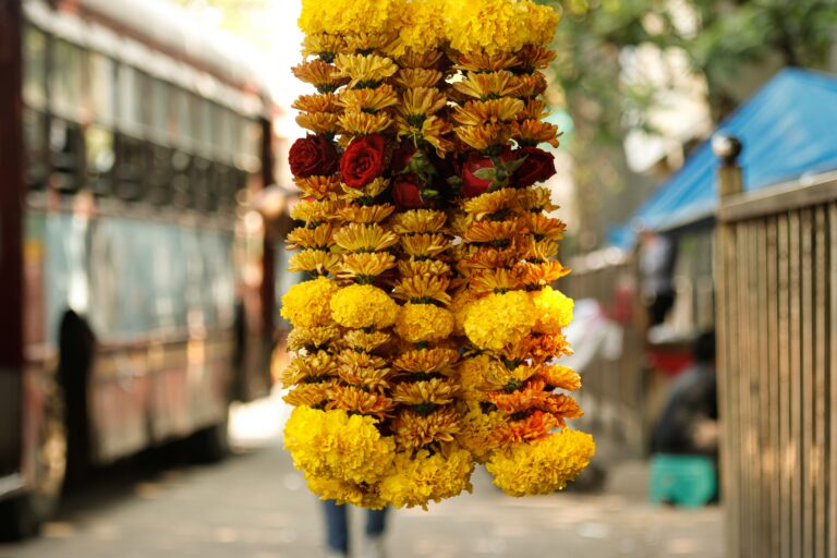 Floral Tributes in Hindu Funeral Traditions: Understanding the ...