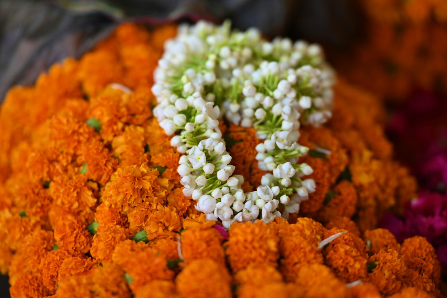 What to Expect at a Hindu Funeral in the US - Hollywood Forever